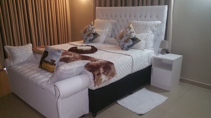 Morsie Apartments - Victoria Falls