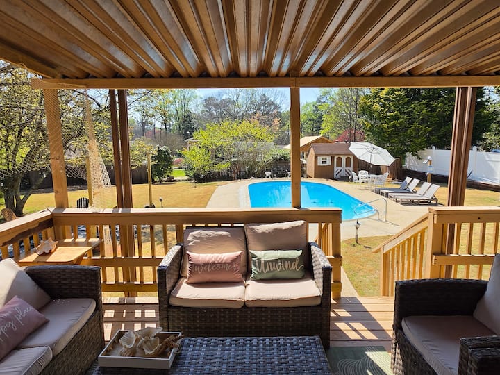 Summer Escape With A Private Pool For Families - DeKalb County, GA