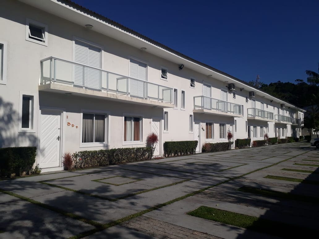 Maison à Villagio dans le centre de Bertioga. - Airbnb