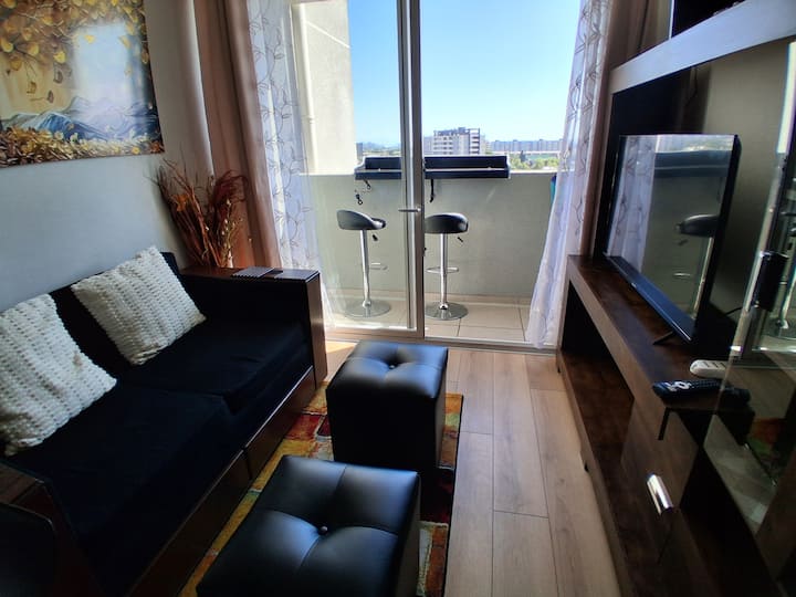 Encantador Refugio Con Vista Y Estilo En Santiago - Quilicura