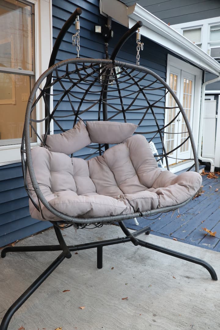 Modern Lakeview Escape | Scenic Deck • Fire Pit - Monroe, NY