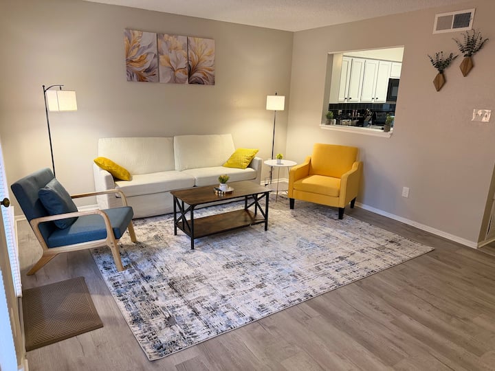 5 Min From Ut Med Center - San Antonio Townhome D - San Antonio, TX