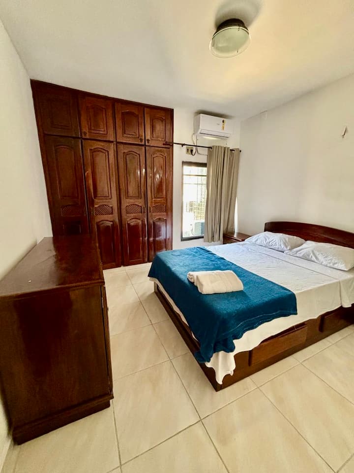 Apartamento No Calhau Próximo A Praia Litorânea - São Luís