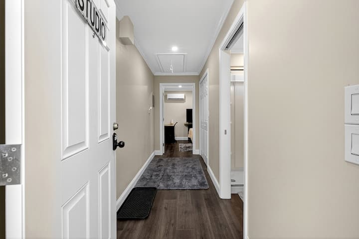 Newark Studio At South Near University Of Delaware - Newark, DE