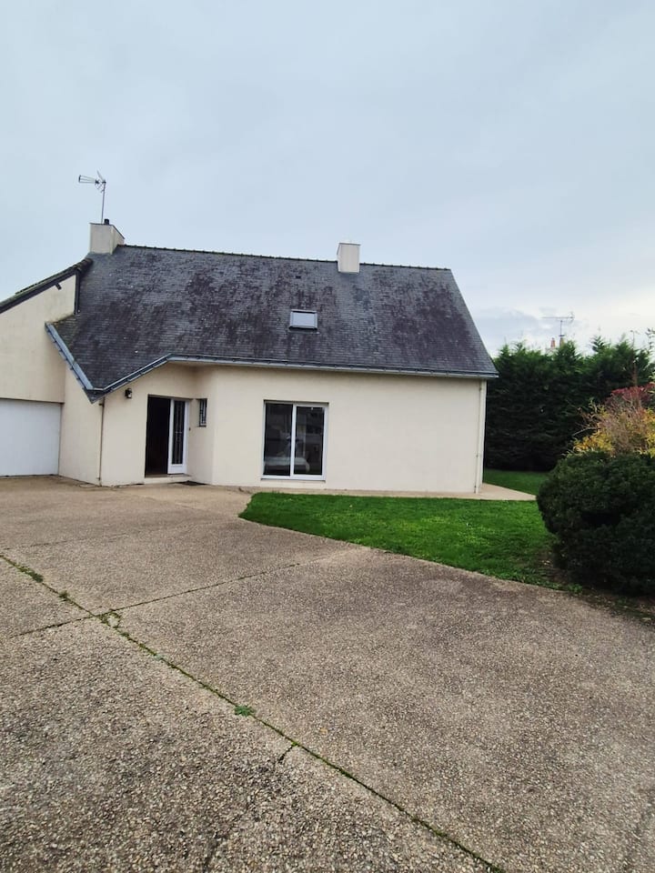 Grande Maison Avec Jardin – 4 Chambres & Baby-foot - Saint-Nazaire