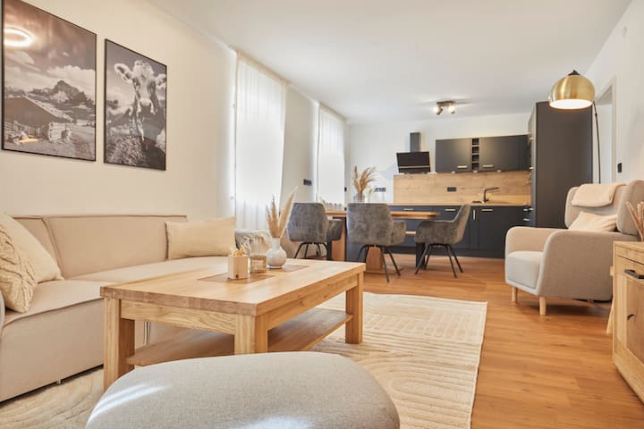 Design Stüble Allgäu. Alpine Ruhe Zeitloses Design - Oy-Mittelberg