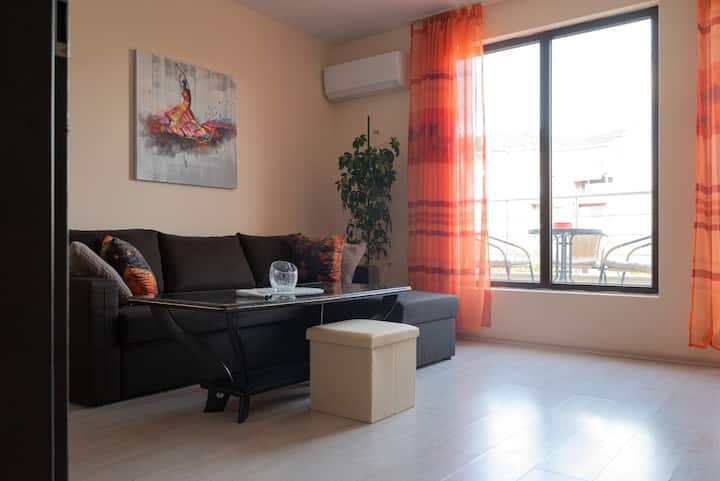 Апартамент за гости "НИКОЛОВА" - Plovdiv