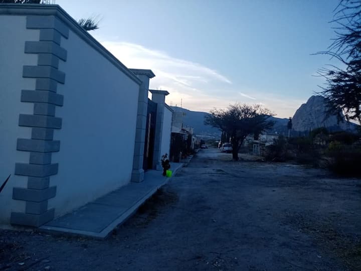 Casa De Fines En Bernal - Bernal