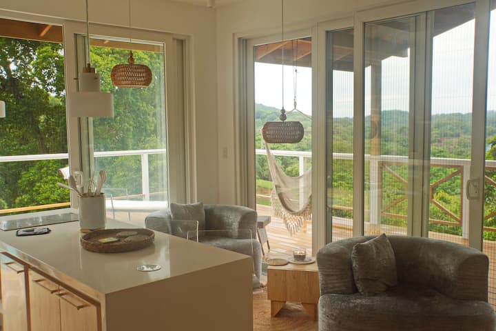 Wild Fish, A House For Romantic Souls - Honduras