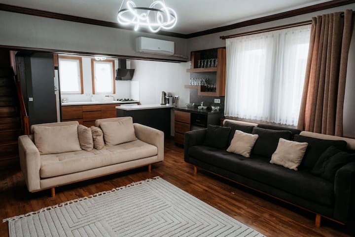 Sapanca Kırkpınar’da Sıcak Havuzlu,villa Kırlangıç - Sapanca