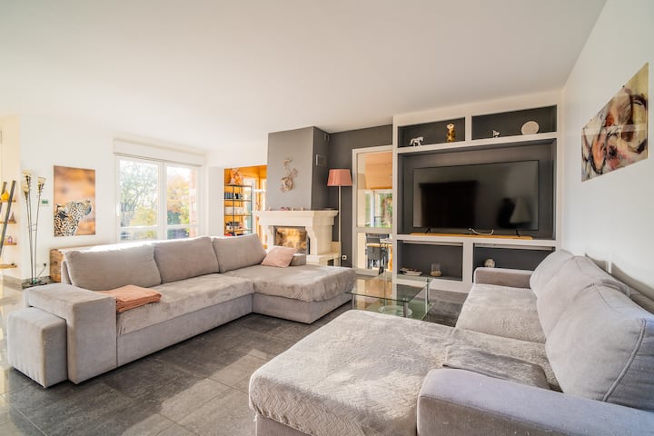 Villa Spacieuse Avec Piscine & Vue Château - Alsace