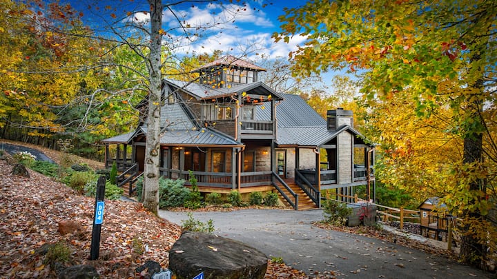 Raccoon Ridge | Mtn Views | Hot Tub | Playground - Blue Ridge, GA