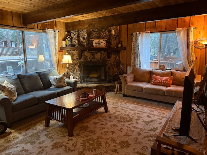 Mins To Ski Resorts!+center Of Moonridge+petsok! - Big Bear, CA