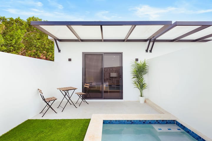 New Studio W/private Pool / Patio / Close To Beach - Aruba