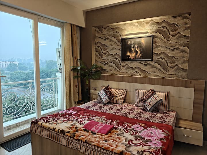 Shri Ji Stays - Vrindavan