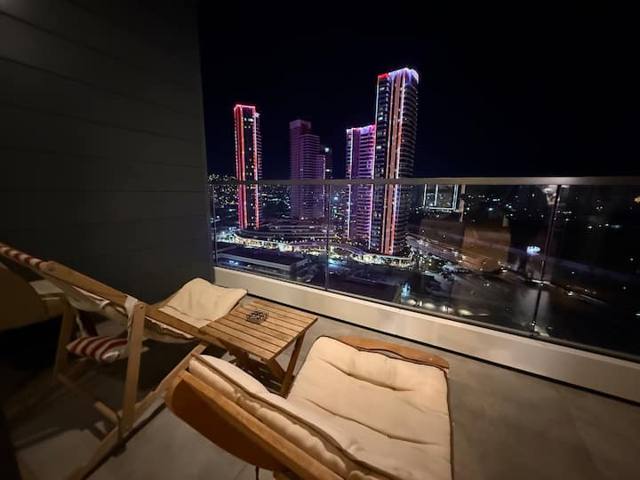 Lüks Ve Konforlu Site | Havuzlu Ve Deniz Manzaralı - İzmir