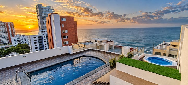 Balcony Overlooking The Sea, Swimming Pool And Hot Tub Near The Mall - 에콰도르