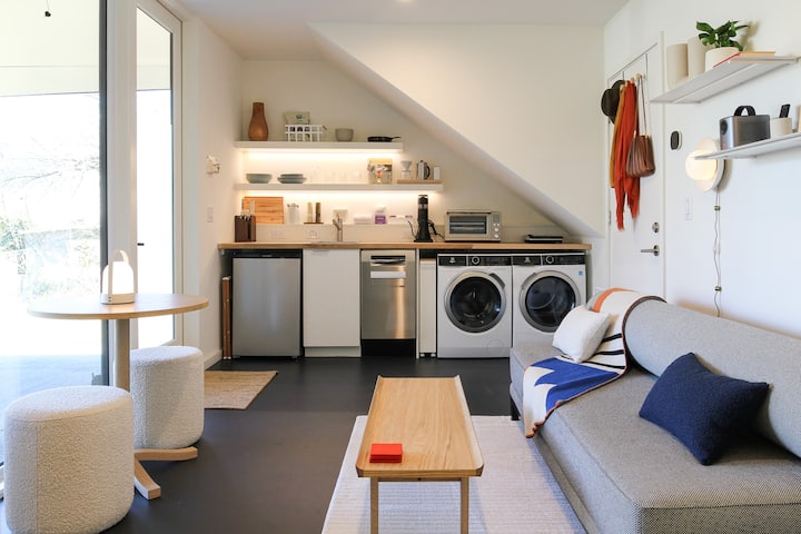 New Modern Nook: Historic Oakwood, Ev, Walk Dwntwn - Raleigh, NC