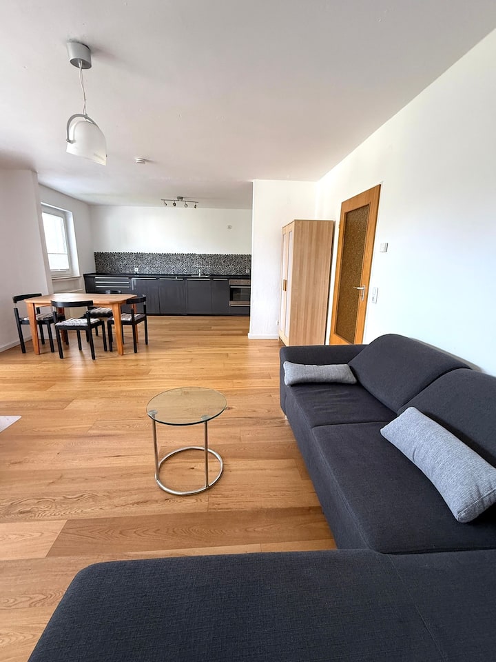 Charmante 2-zimmer Wohnung Mit Balkon & Stellplatz - Hagen