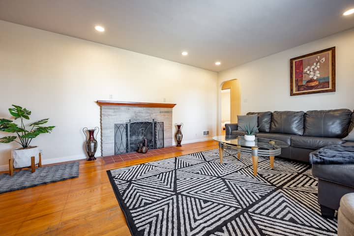 3br Retreat Next To Mcdonald’s & Close To Depauw - DePauw University, Greencastle