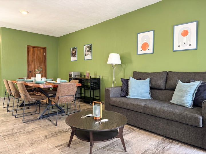 Modern & Cozy Space | A/c, Wifi, Central Location - Guadalajara