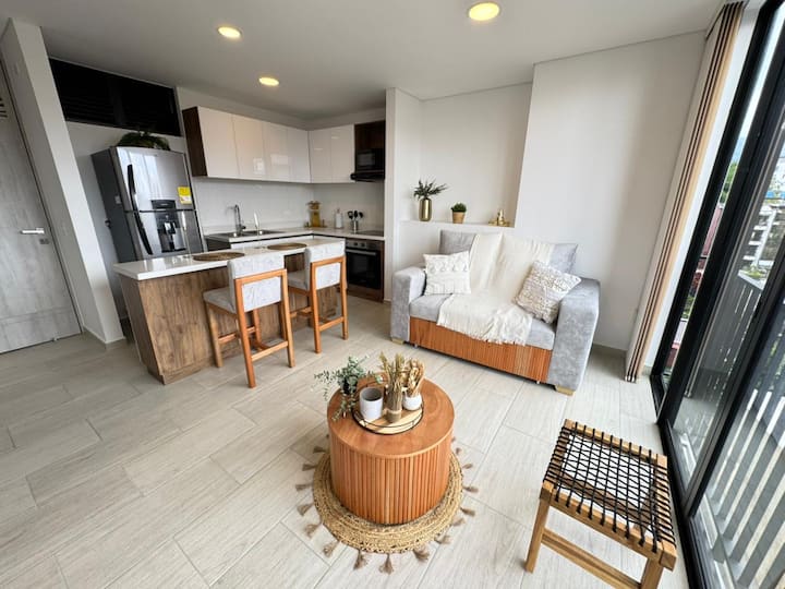 Spacious Apartment In The Laureles Neighborhood - Armenia, Colombia