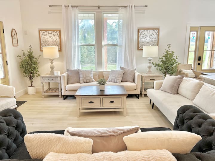 Country Luxury Living At Its Finest - Montgomery Bell State Park, Burns