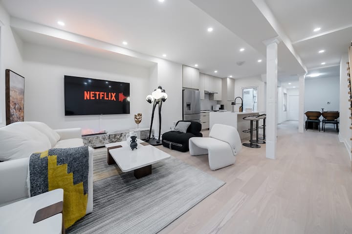 Downtown King West Spacious 4br Luxury Home - Toronto, ON