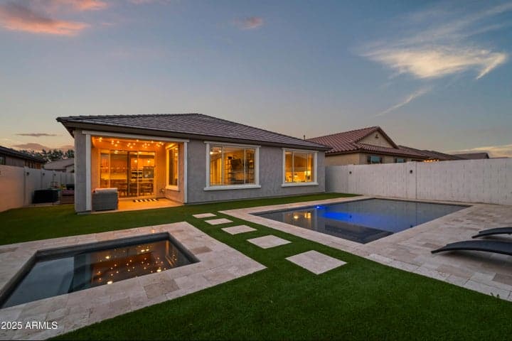 Best Vacation Home! Heated Pool, Jacuzzi Oasis - Queen Creek, AZ