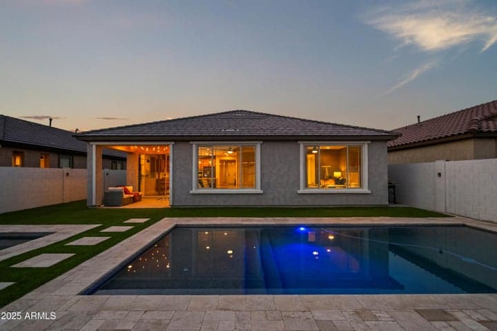 Best Vacation Home! Heated Pool, Jacuzzi Oasis - Queen Creek, AZ