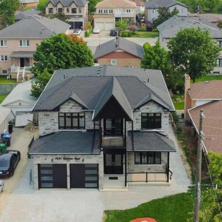 2 Bedroom Apartment In Mississauga - ブランプトン