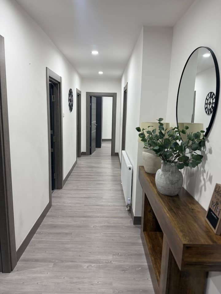 Brand New 4 Bed Stunning Spacious Flat In Shepshed - 러프버러