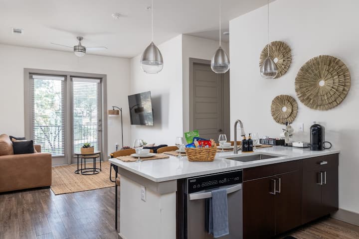 High End Modern Luxury Escape * Premium Amenities - Georgetown, TX