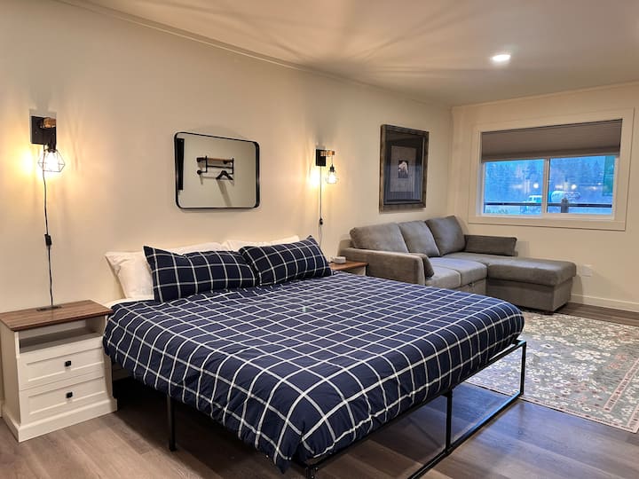 King Studio #52 - Sandpoint, ID