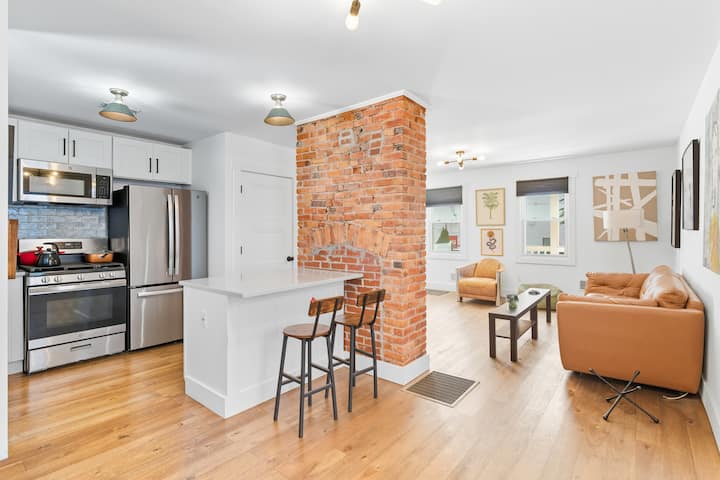 Modern 2br Near Nyc | Walk To Train | Cozy Stay - Montclair, NJ