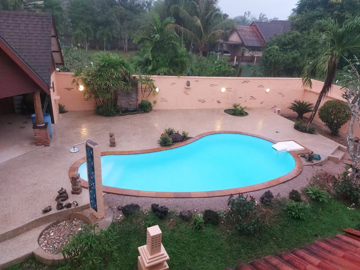 Sunshine Half Villa - Private Pool - Ao Nang