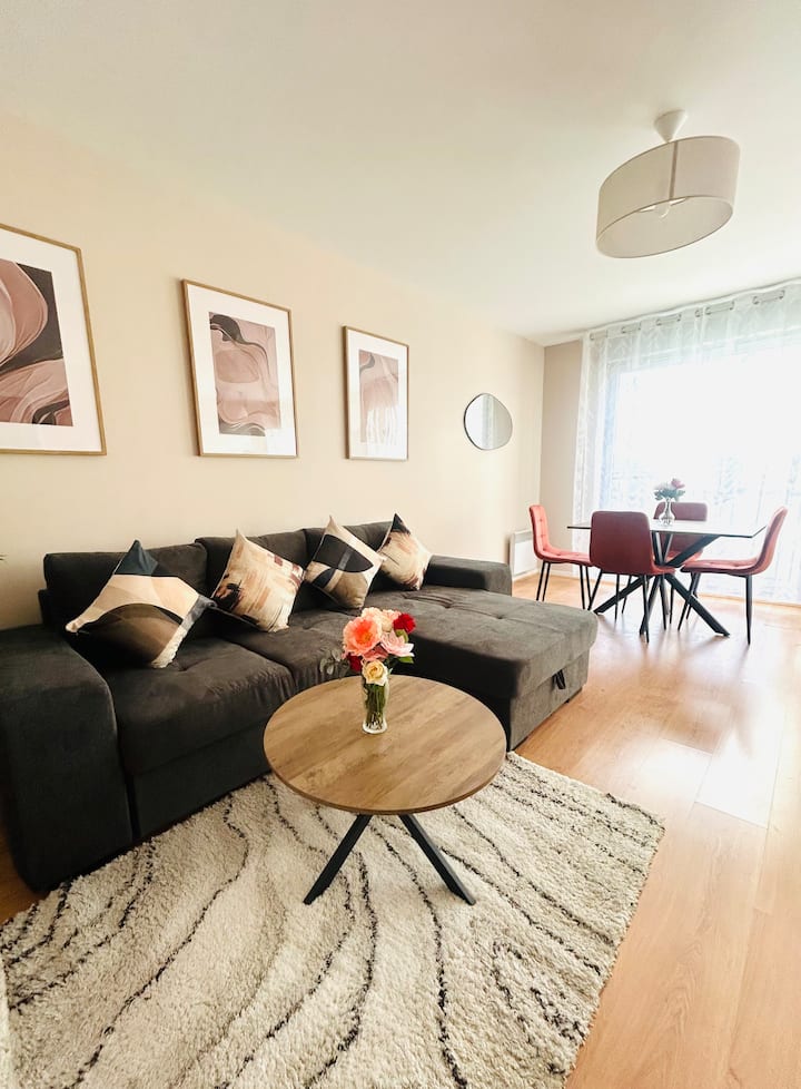 Cosy Flat Face Au Métro &Parking Intérieur Gratuit - Porte de Montreuil