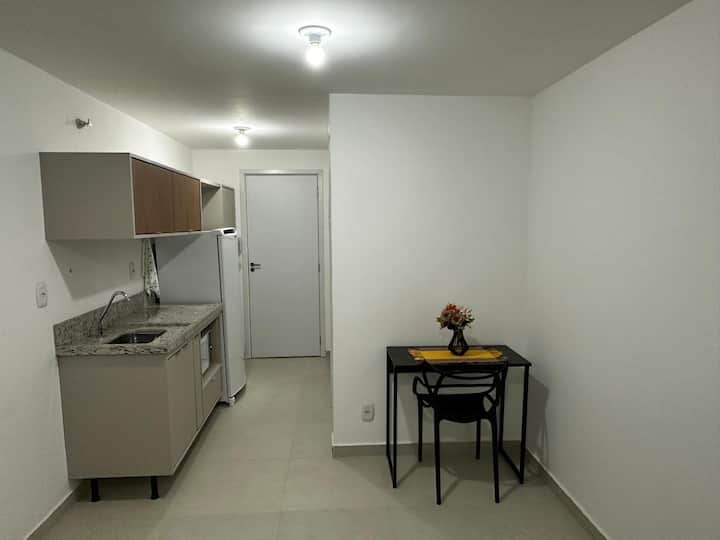 Flat Com Linda Vista Da Varanda! - Volta Redonda