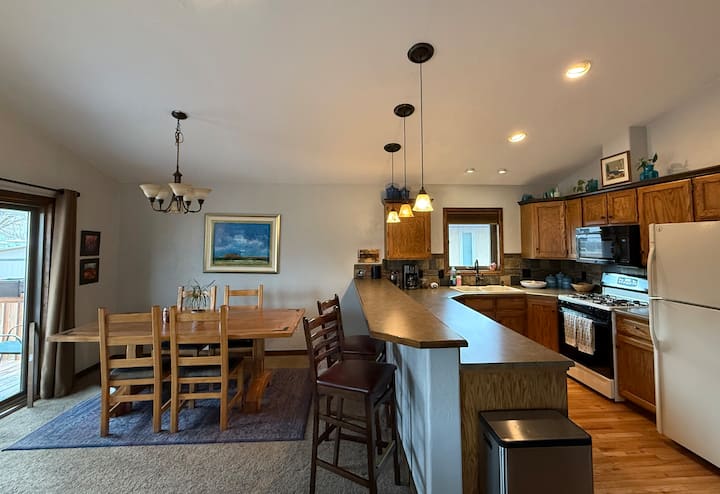 3 Bedroom, 2 Bathroom Home In Eagle - Eagle, CO