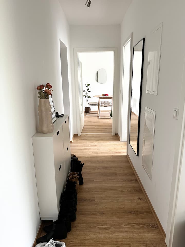 2 Zimmer Wohnung Befristet Zu Vermieten - Munich