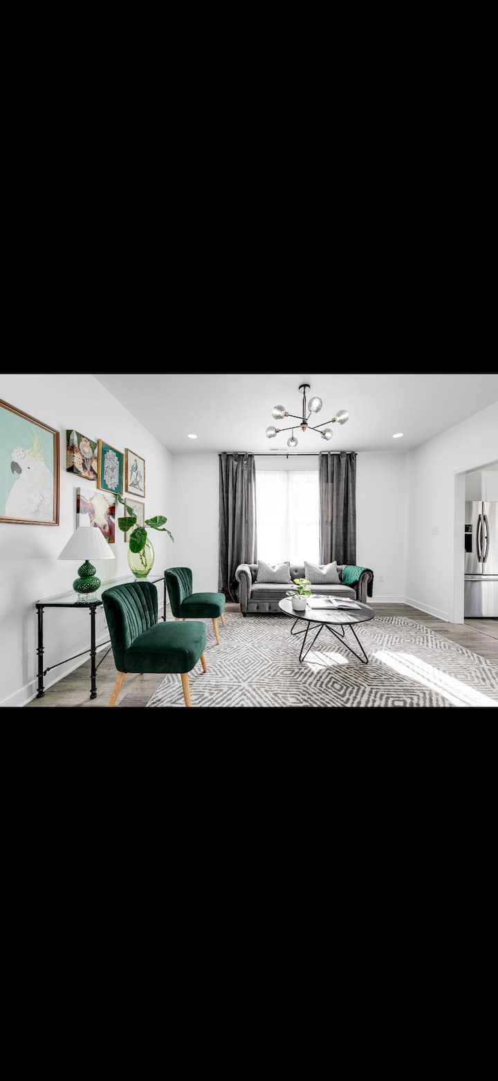 The Manchester Marvel: 5 Bedrooms! - Richmond, VA