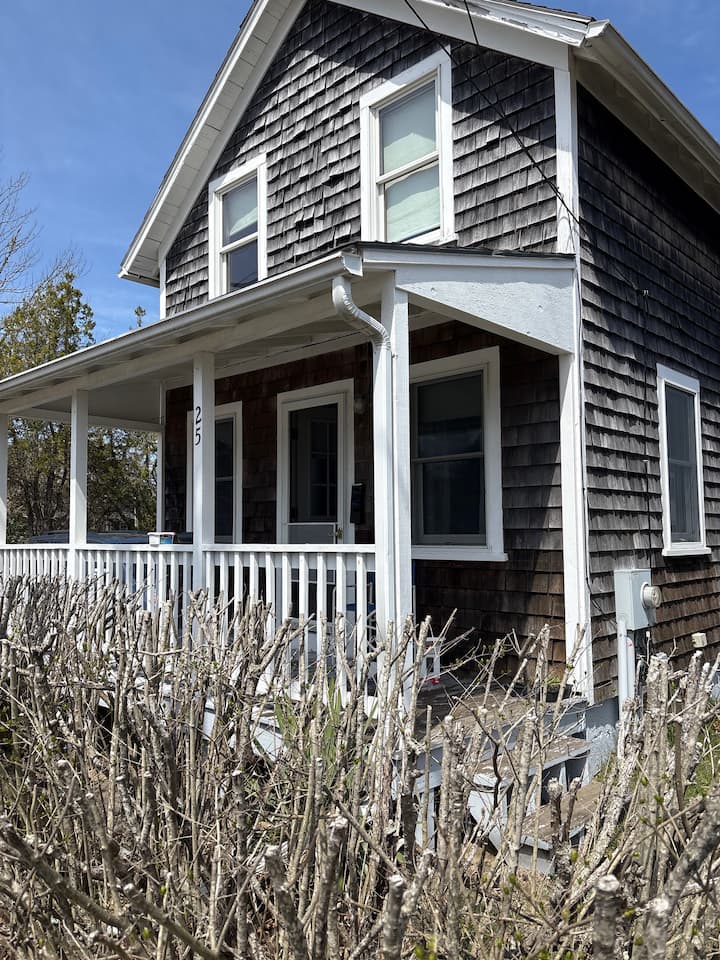 Vineyard Family Home - Oak Bluffs, MA