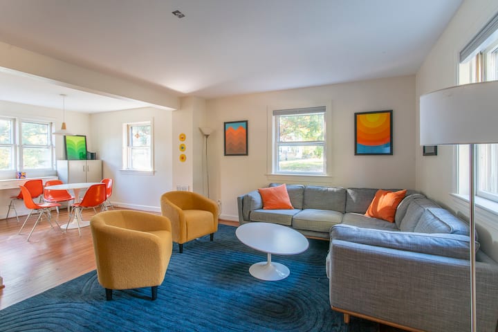 Amazing Location In Village District! Cozy & Quiet - North Carolina State University, Raleigh