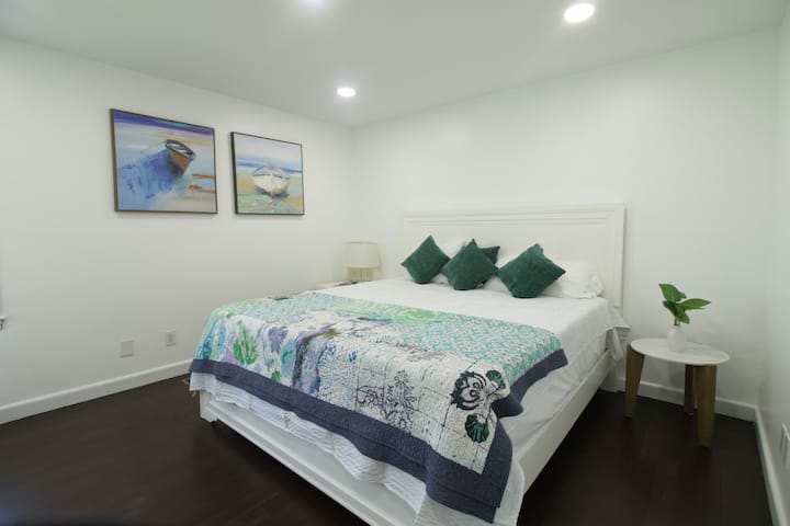 Spacious Home: 10 Min Charlotte Speedway Christmas - Concord, NC