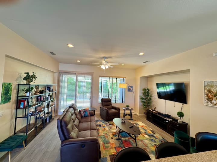 Monthly Vacation Rental In Heritage Palms 55+ - Indio, CA