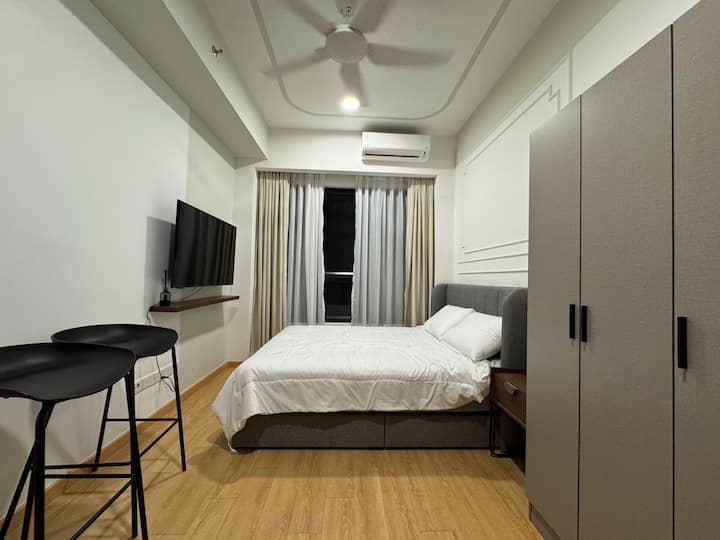 Walking Pavilion/trx 1 Bed Studio - Kuala Lumpur
