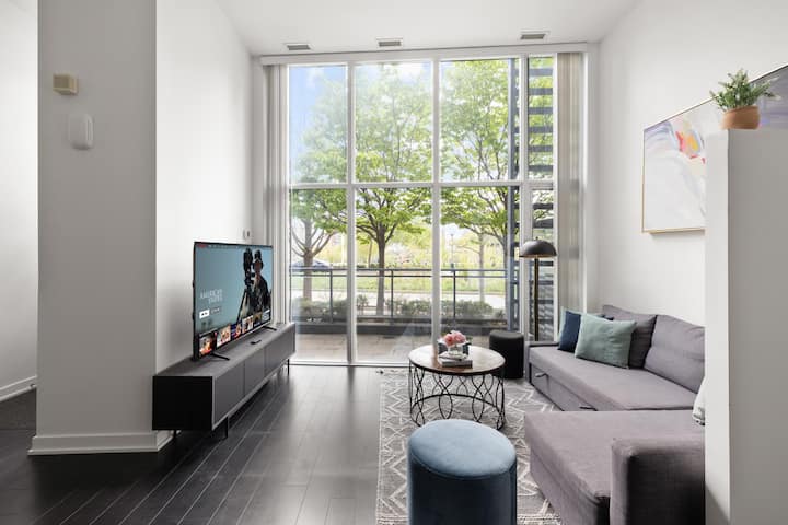 Modern 4br Home | Sleeps 12 | Steps To Cn Tower! - Toronto