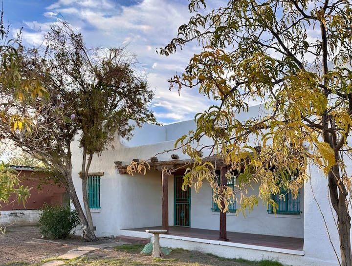 3 Bed 2 Bath Hacienda Near Downtown And Nmsu. - 拉斯克魯塞斯