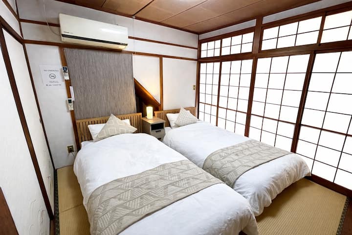 駅5分/熊本駅2駅｜和風一棟・買物便利｜商店街｜九州旅・ビジネス・家族向け！ - 熊本県