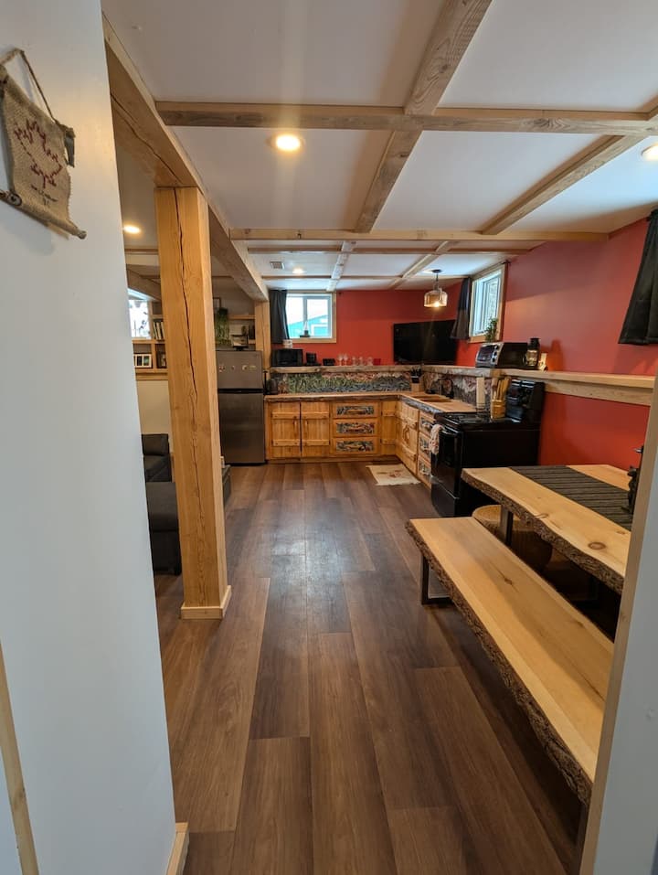 The Headwater Hideout N' Woodfired Sauna - Canada